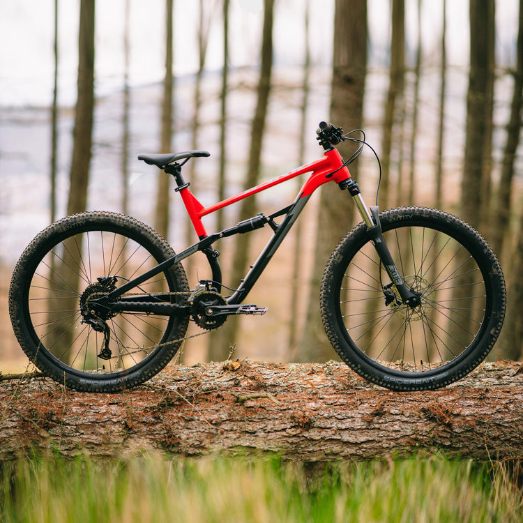 Red Polygon Siskiu D5 27.5” Full Suspension Mountain Bike – GO Outdoors