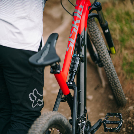 Red Polygon Siskiu D5 27.5” Full Suspension Mountain Bike – GO Outdoors