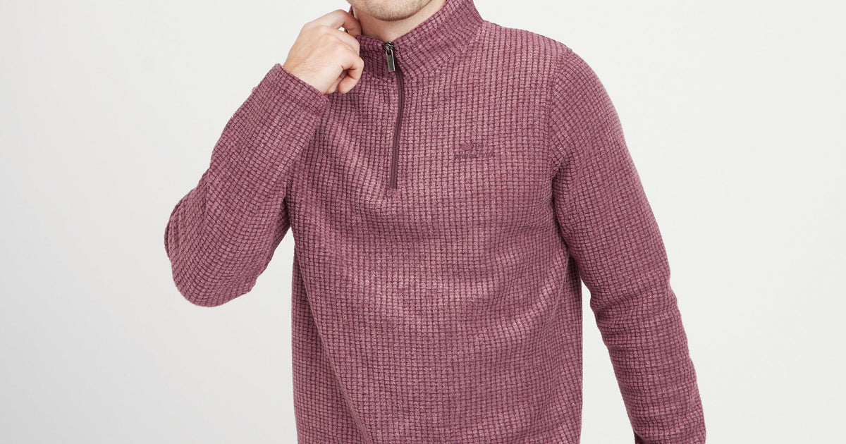 Red Weird Fish Men’s Boston Half Zip Fleece – GO Outdoors